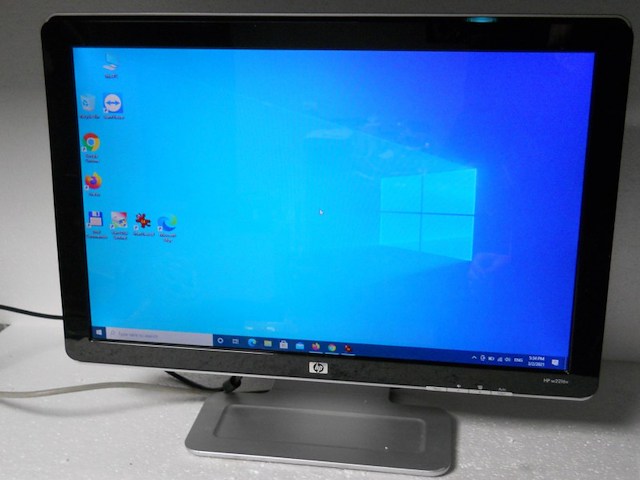 MON11.HP W2216v odlican monitor