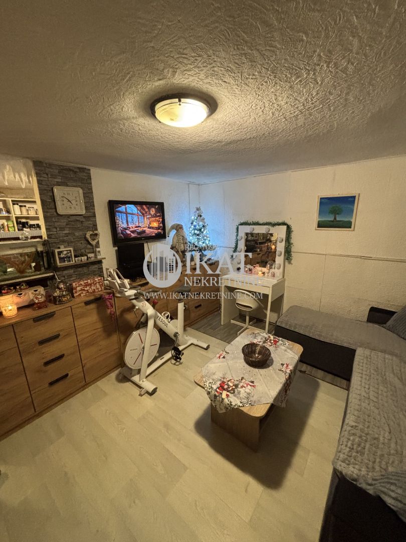 Lekino brdo, Voždovac 30m2 odlična investicija ID#4736 78.000 €