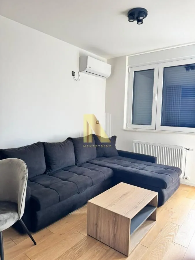 Izdavanje, dvosoban stan, 41m2, Banatić, Novi Sad, Novi Sad