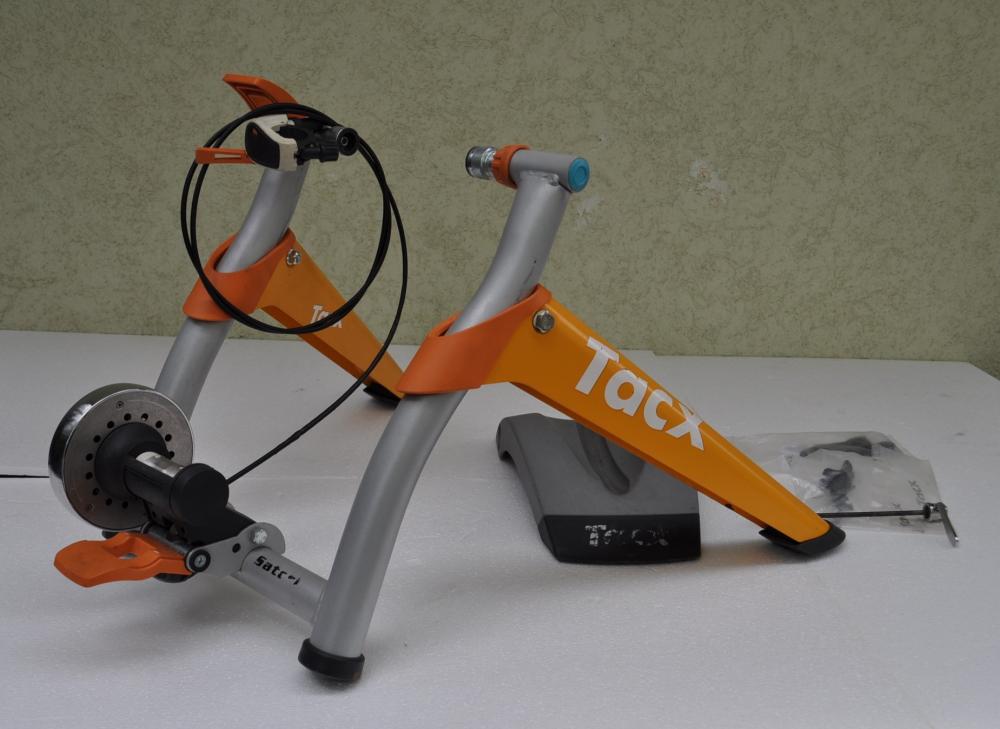 Tacx originalni trenazer + torba, igla, postolje