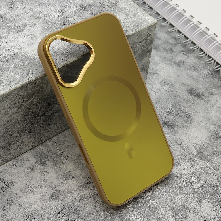 Zastitna maska (futrola) COLOR METAL MagSafe - iPhone 16 (6.1) zlatna (MS)