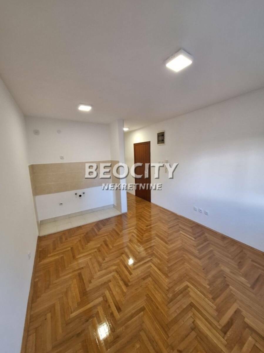 Novi Sad, Liman 4, Bulevar Cara Lazara , 0.5, 20m2, 65000EUR