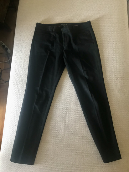 Banana Republic poslovne pantalone “na peglu”