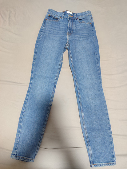 H&M zenske farmerke skinny