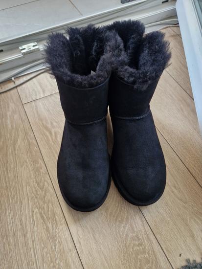 Ugg kao nove