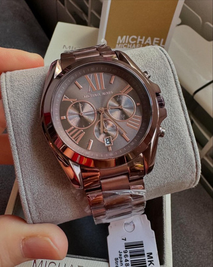 Nov Michael Kors sat