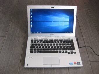 N11.SONY PCG-41218M sa i5-2410 13.3