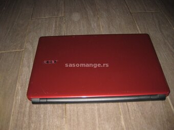 A55.ACER Aspire E1-532 prelep crveni laptop