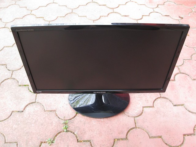 MON143.SAMSUNG S22A300 odlican LEd monitor