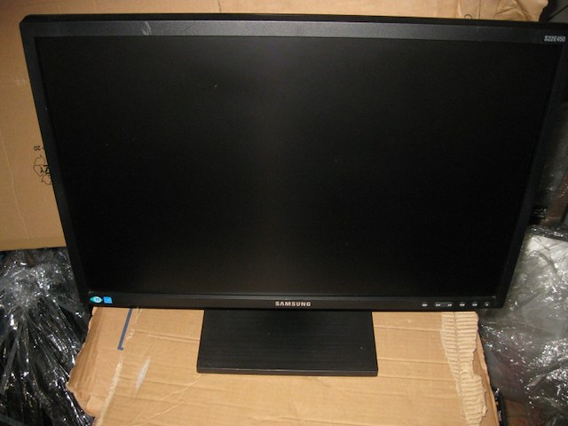 MON97.SAMSUNG S22E450BW odlican monitor