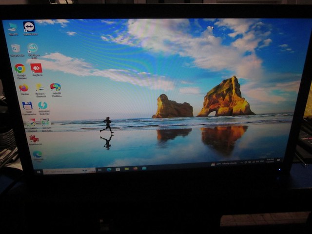 MON85.ASUS 247HR odlican FullHD monitor 24 inca