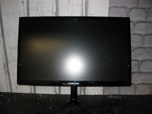 MON82.Samsung S22C350 odlican FullHDmonitor 22inca