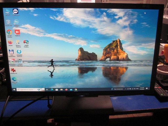 MON22.SAMSUNG F2380M biznis monitor PIVOT