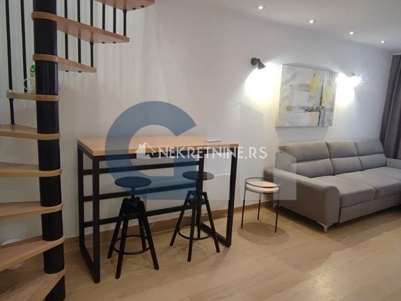 TOPLIČIN VENAC, 46M2, PR, EG