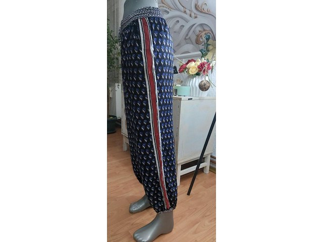 Pantalone ---MANGO -S