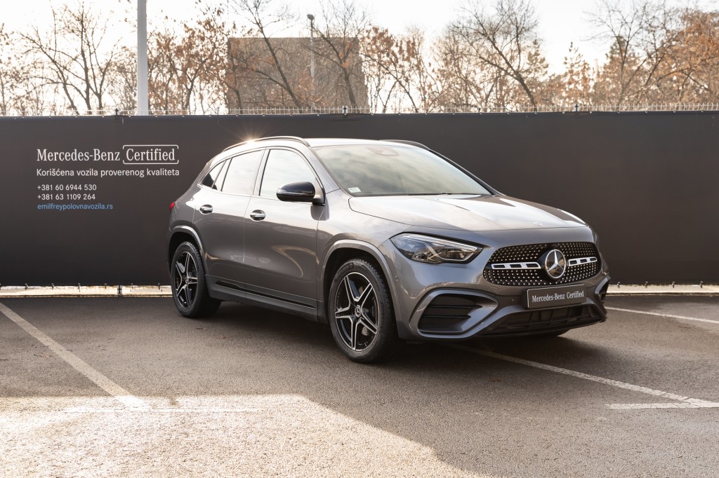 MERCEDES GLA