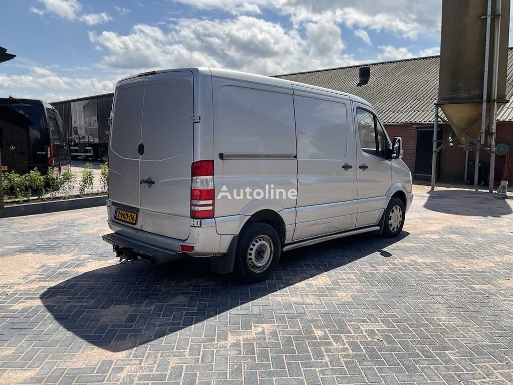 Prodaje se Mercedes-Benz Sprinter minibus furgon na aukciji