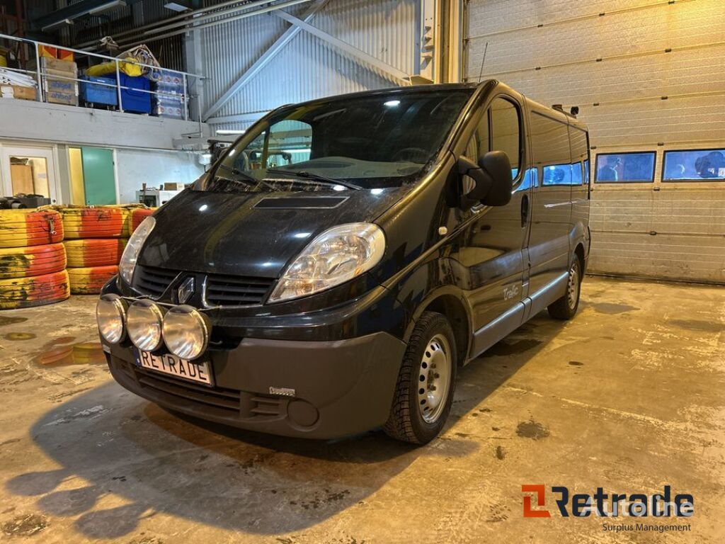 Prodaje se Renault Trafic 2,7t dCi minibus furgon na aukciji