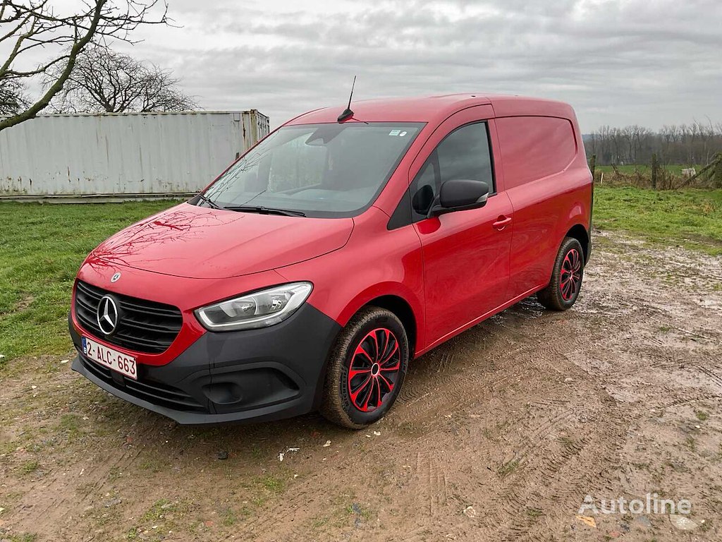 Prodaje se Mercedes-Benz Citan laki furgon na aukciji