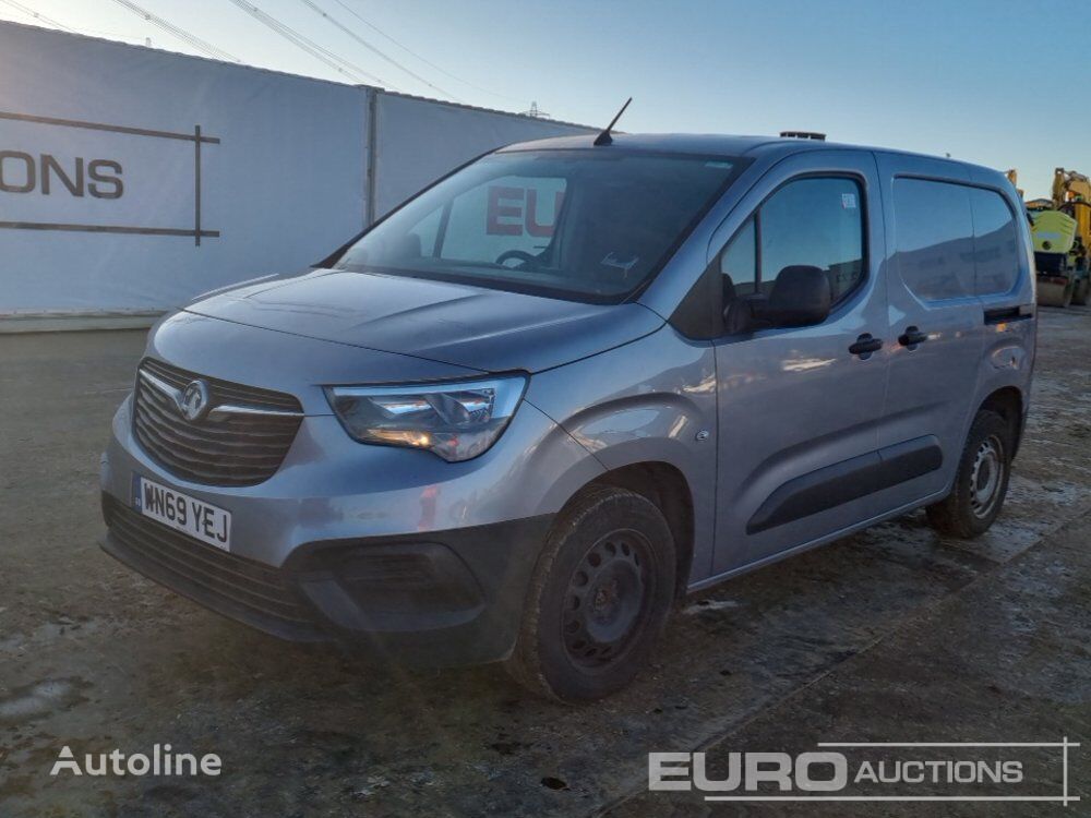 Prodaje se Vauxhall Combo laki furgon na aukciji