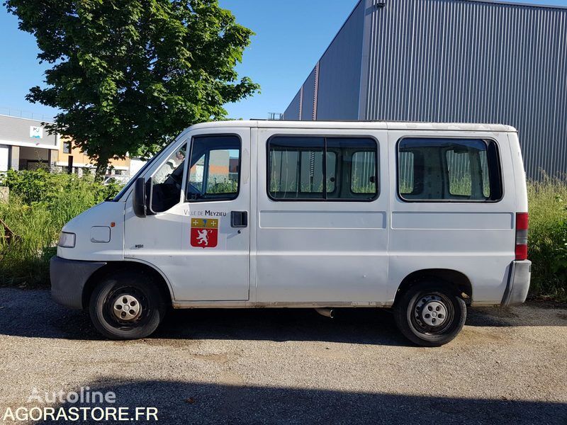 Prodaje se Peugeot BOXER minibus furgon na aukciji