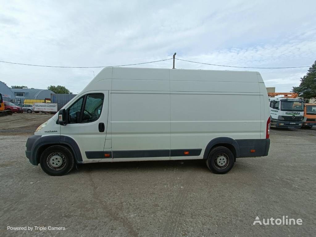 Peugeot Boxer minibus furgon