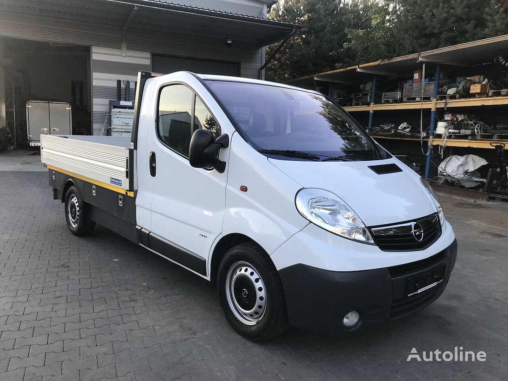 Opel Vivaro przebieg 51000km ! automat burty alu schowki Sprowadzony kamion s ravnom platformom < 3.5t