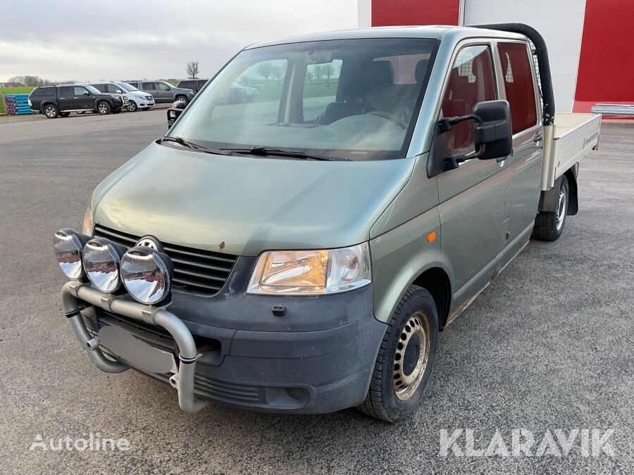 Prodaje se Volkswagen Transporter 2,5 TDI kamion s ravnom platformom < 3.5t na aukciji