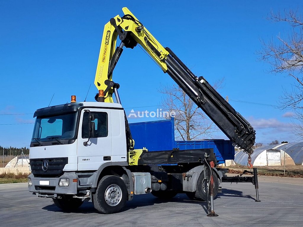 Mercedes-Benz 4X2 PALFINGER PK 36002 kamion s ravnom platformom