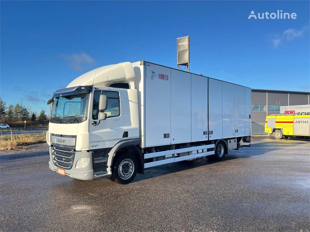 DAF CF 300 FA 4X2 kamion furgon