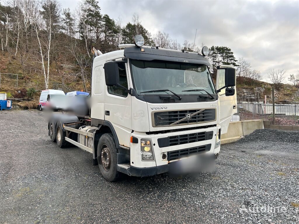 Prodaje se Volvo FM12 6X2 rol kiper sa kukom na aukciji