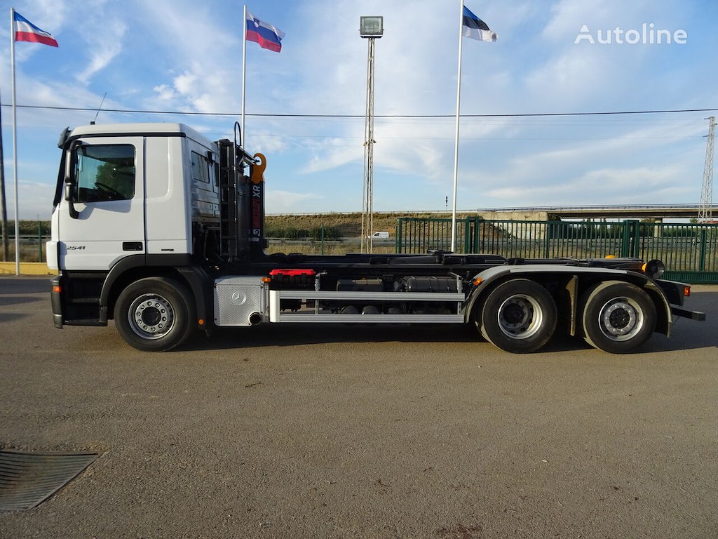 Mercedes-Benz Actros 25 41 kamion rol kiper