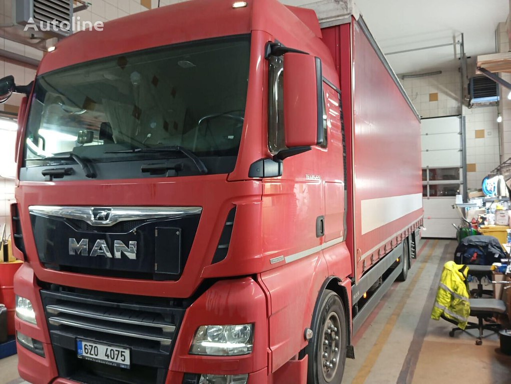 MAN TGX 440 kamion sa klizna zavesa cerada