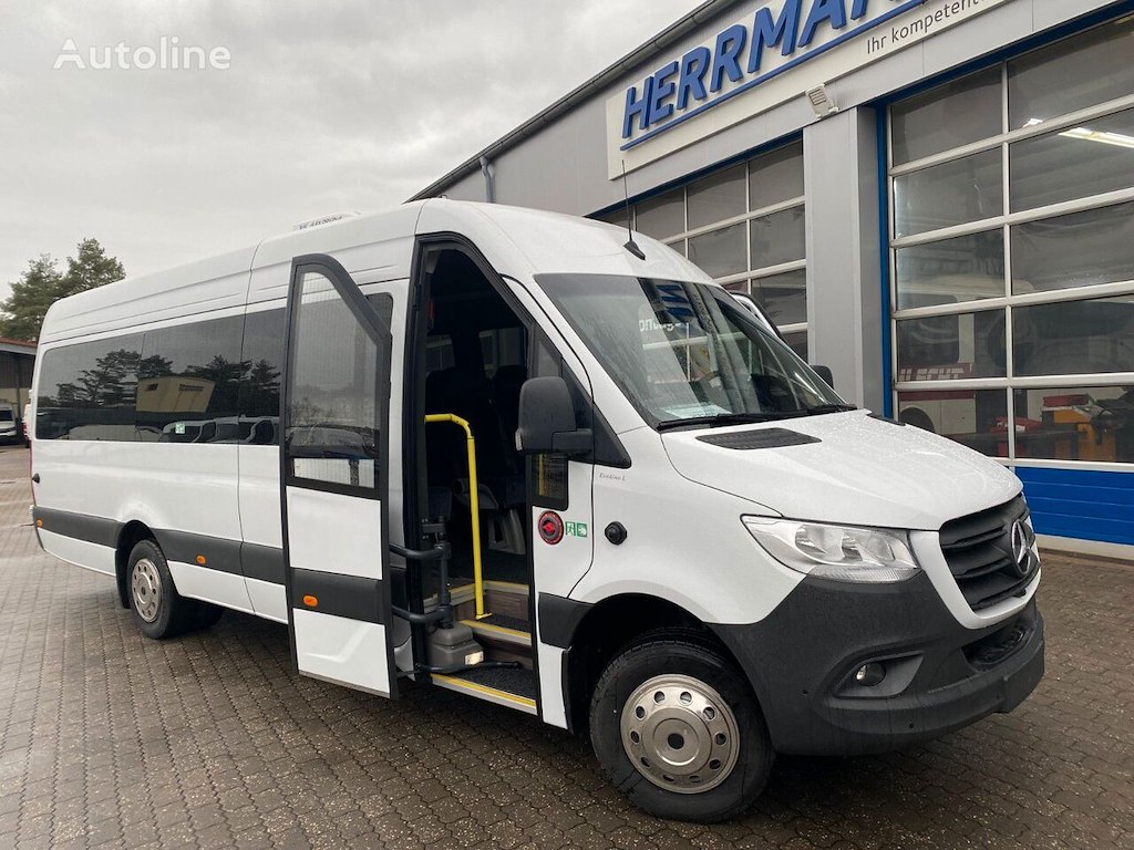 Novi Mercedes-Benz Altas Ecoline L putnički minibus