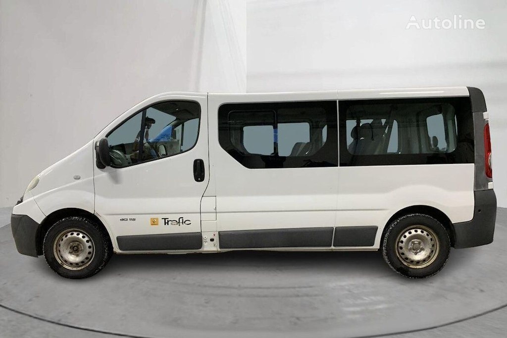 Prodaje se Renault Trafic putnički minibus na aukciji