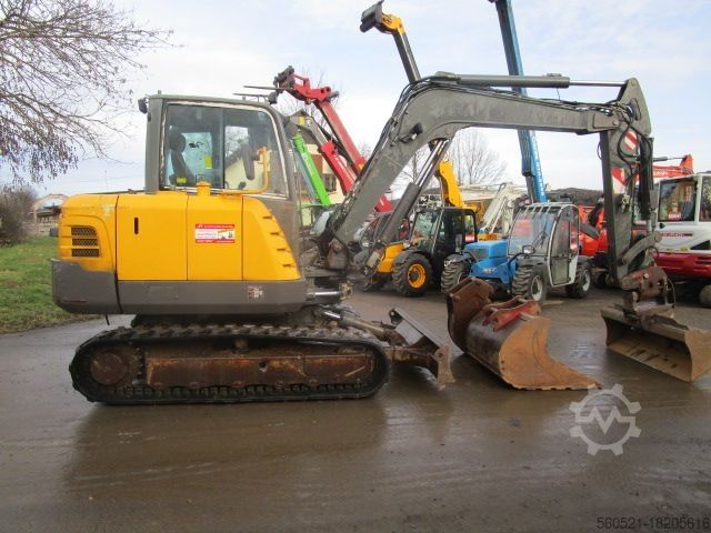 Mini bageri
Volvo EC55C - Powertilt + hydr. Schnellwechsler + 3 Löff