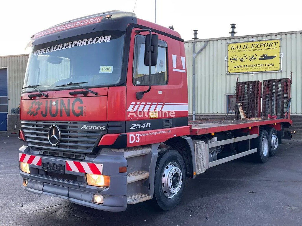 Mercedes-Benz Actros 2540 Machinery Transporter 6x2 V6 Hydraulic Loading Ramps autotransporter