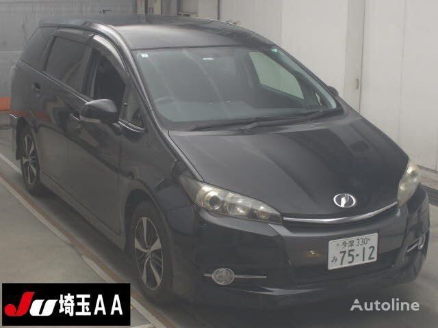 Toyota WISH minivan