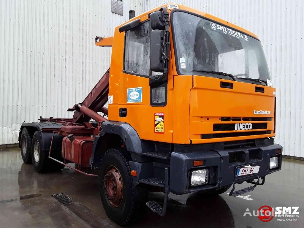 IVECO Trakker 260 E 34 6x4 francais vozilo za prevoz kontejnera