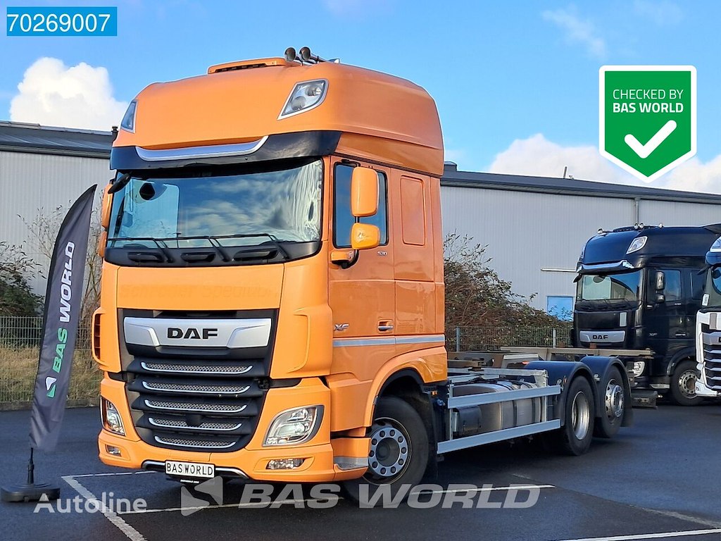 DAF XF 530 6X2 SSC Retarder Lift-Lenkachse Standklima Led vozilo za prevoz kontejnera