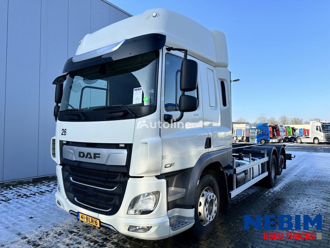 DAF CF370 6x2 ADR/VLG - 20" Twist locks vozilo za prevoz kontejnera