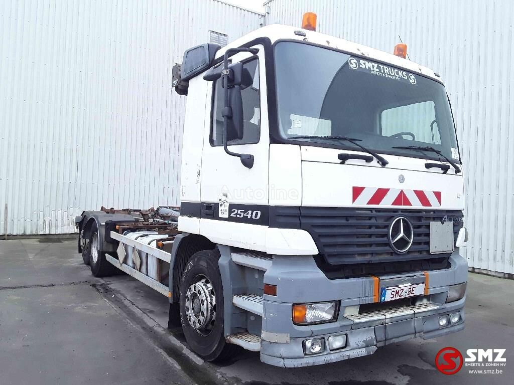 Mercedes-Benz Actros 2540 6x2 vozilo za prevoz kontejnera