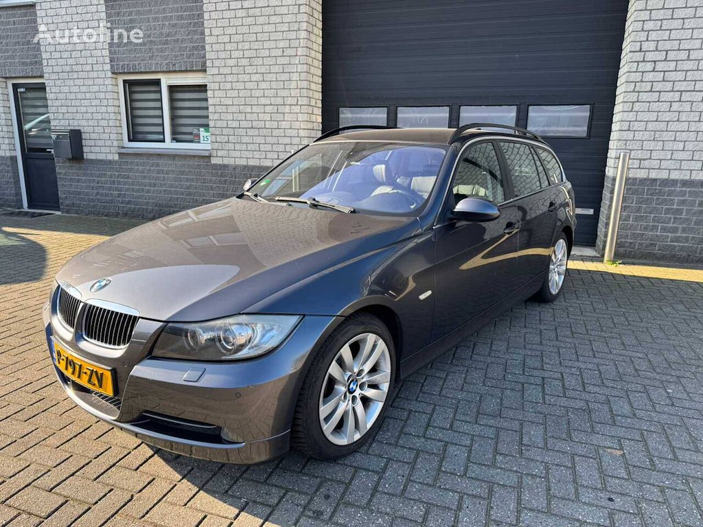 Prodaje se BMW 3 serie 3 Series sedan na aukciji