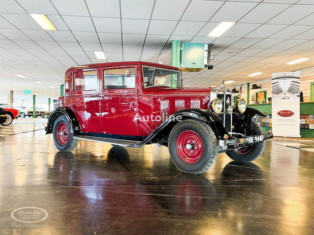 Prodaje se Berliet 943 hečbek na aukciji