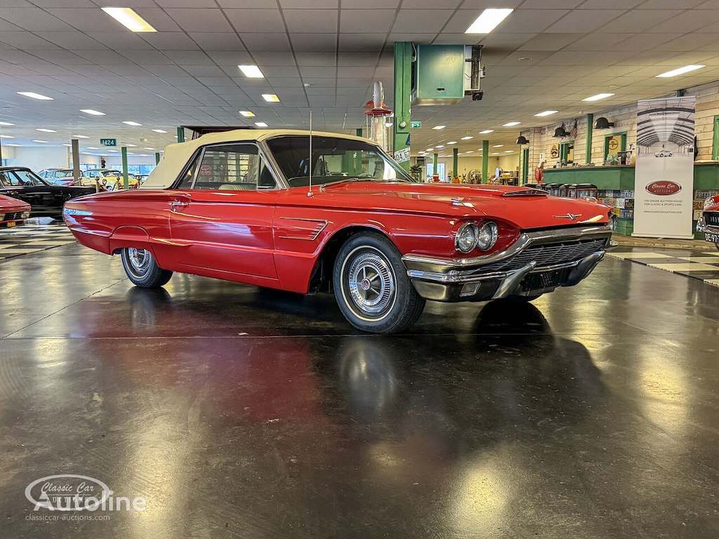 Prodaje se Ford Thunderbird kabriolet na aukciji