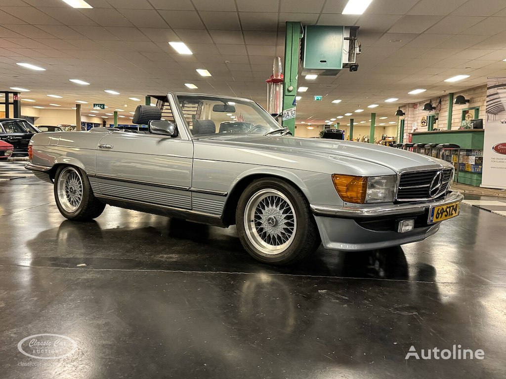 Prodaje se Mercedes-Benz 280SL kabriolet na aukciji