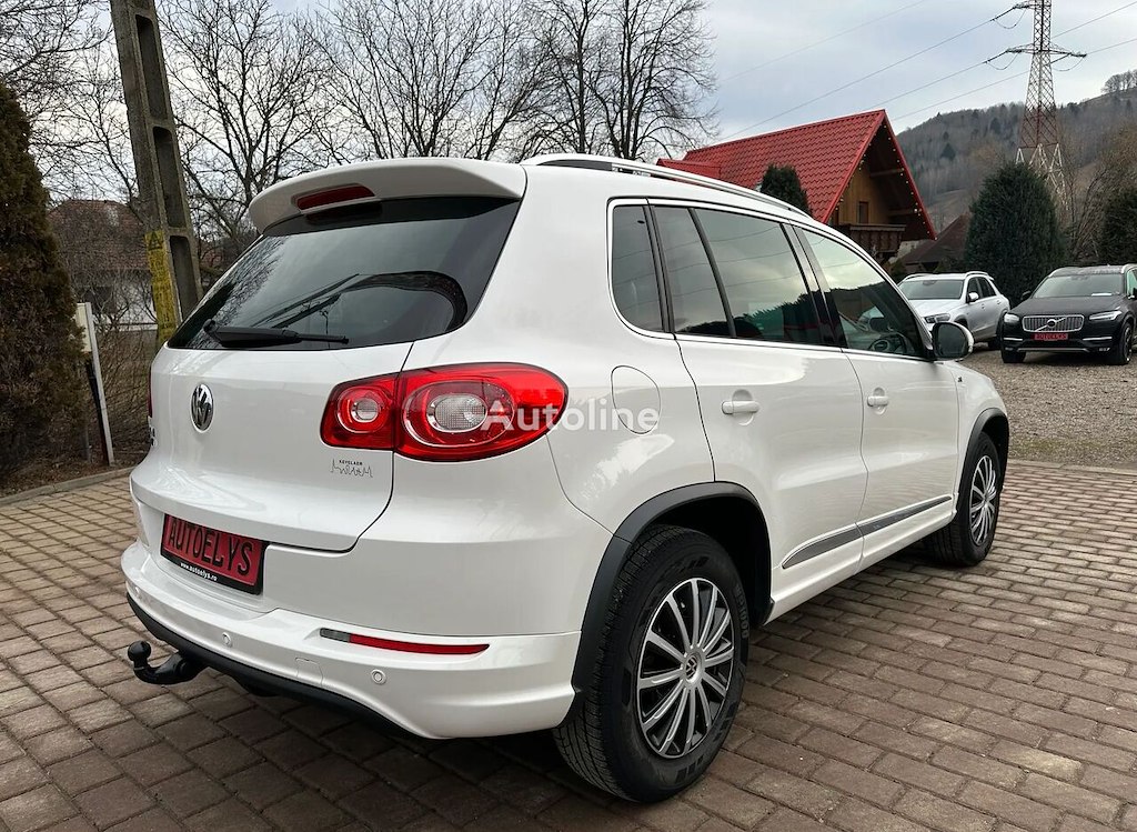 Volkswagen tiguan krosover