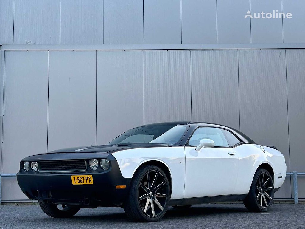 Prodaje se Dodge Challenger kupe na aukciji