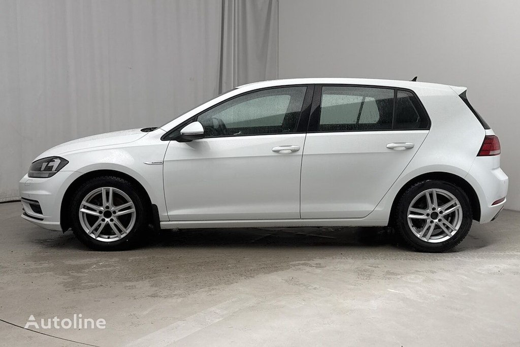 Prodaje se Volkswagen Golf hečbek na aukciji