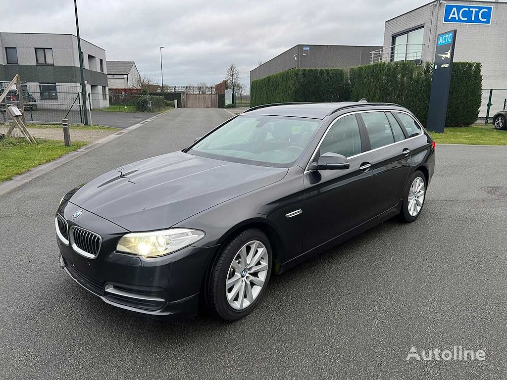 Prodaje se BMW 518 karavan na aukciji